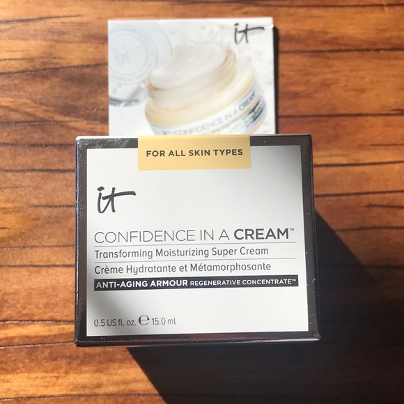 it cosmetics | Makeup | It Cosmetics Confidence In A Cream | Poshmark